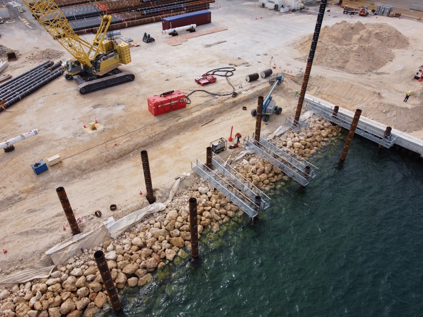 AMC 1 Wharf Extension and New Finger Wharf | Geomarine